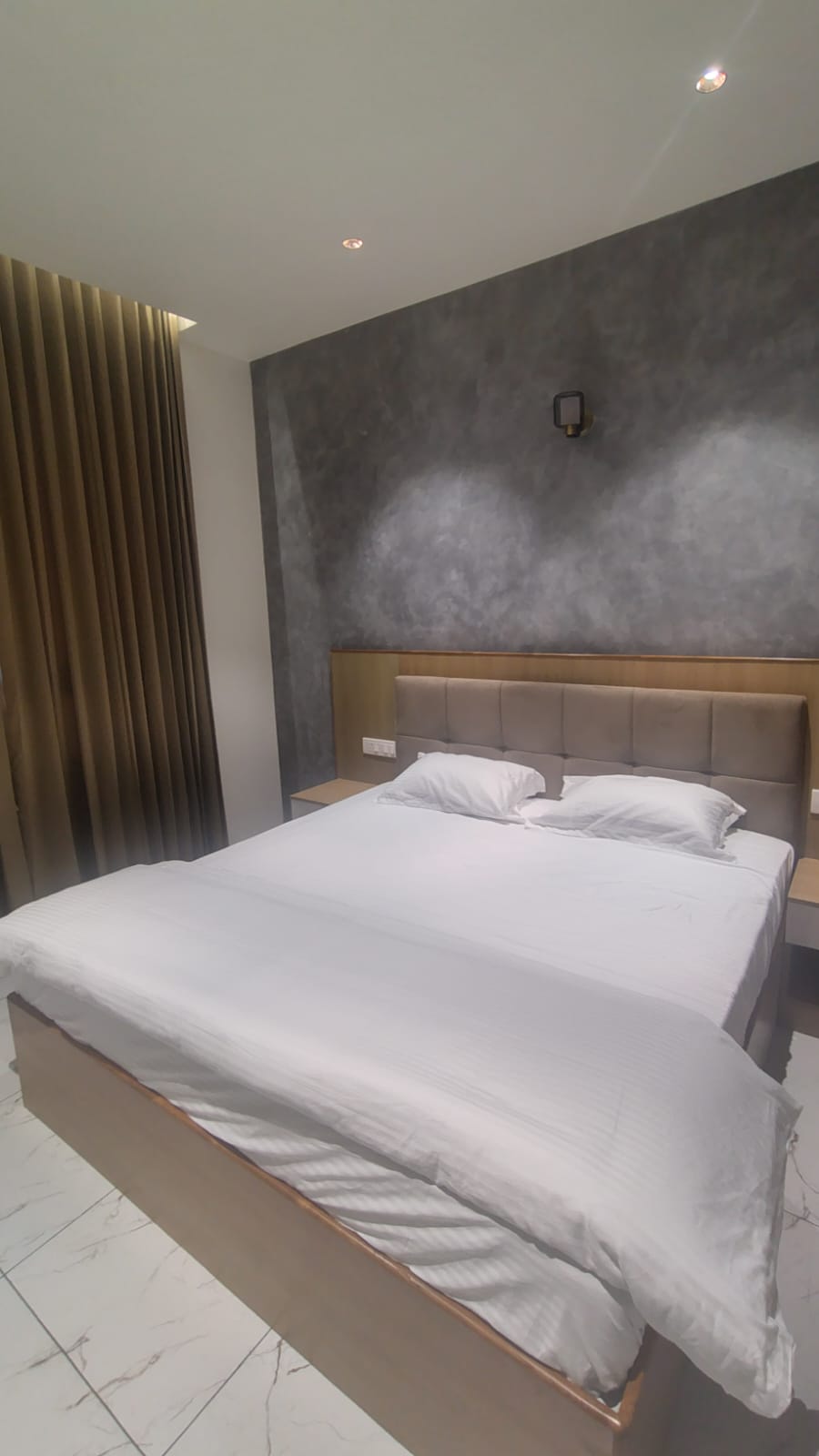 Rooms - Rajadhani Hotel Alakode – Rooms & Restaurant